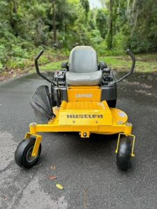 Hustler Raptor 42” Zero Turn Lawn Mower Model: 935742 Serial: 17056309 ...