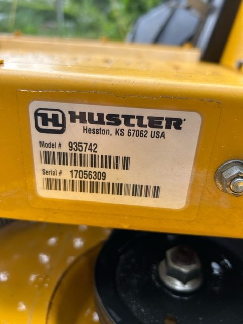 Hustler Raptor 42” Zero Turn Lawn Mower Model: 935742 Serial: 17056309 ...